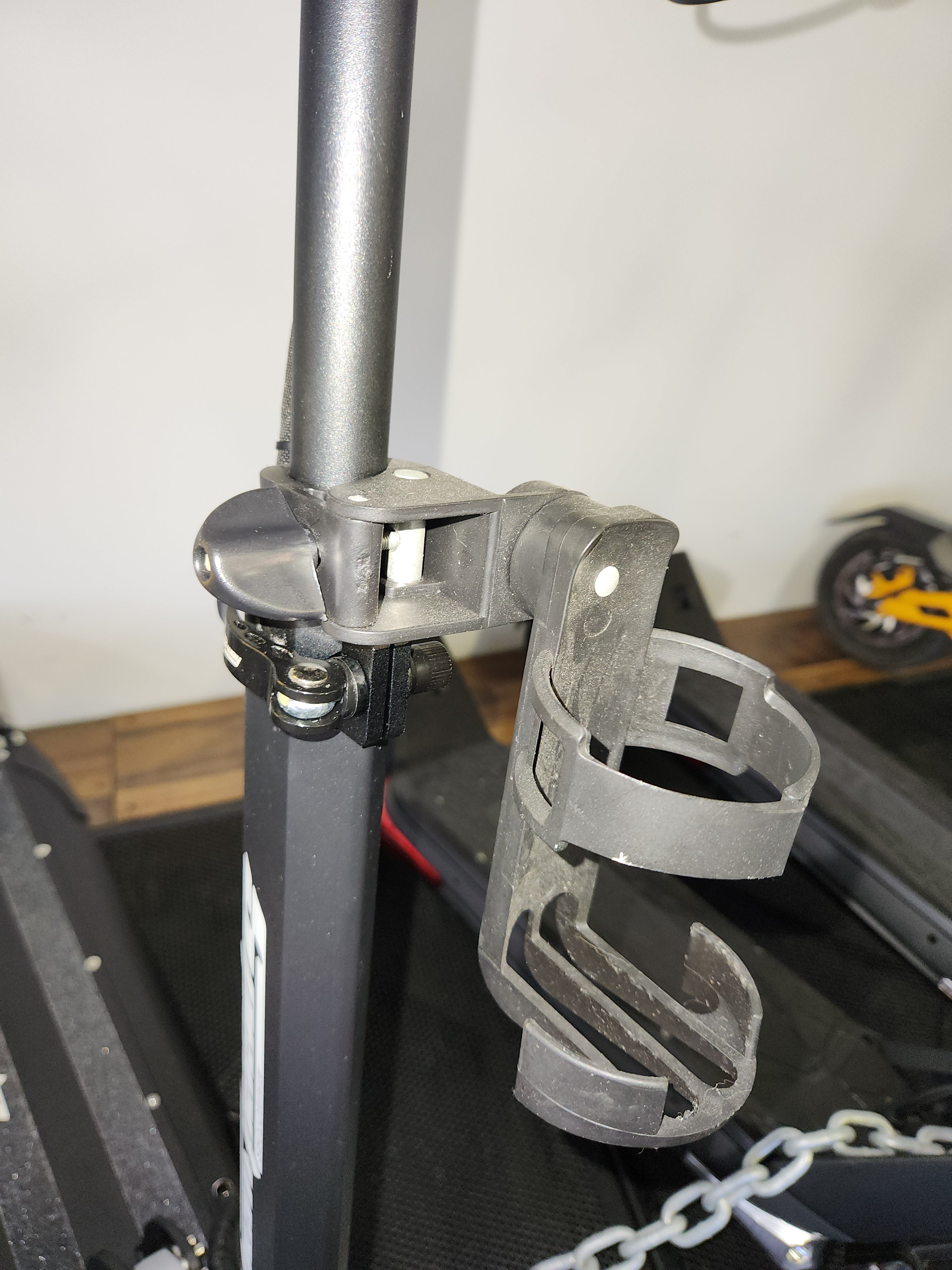 Clamp On Bottle Holder – escoozzi