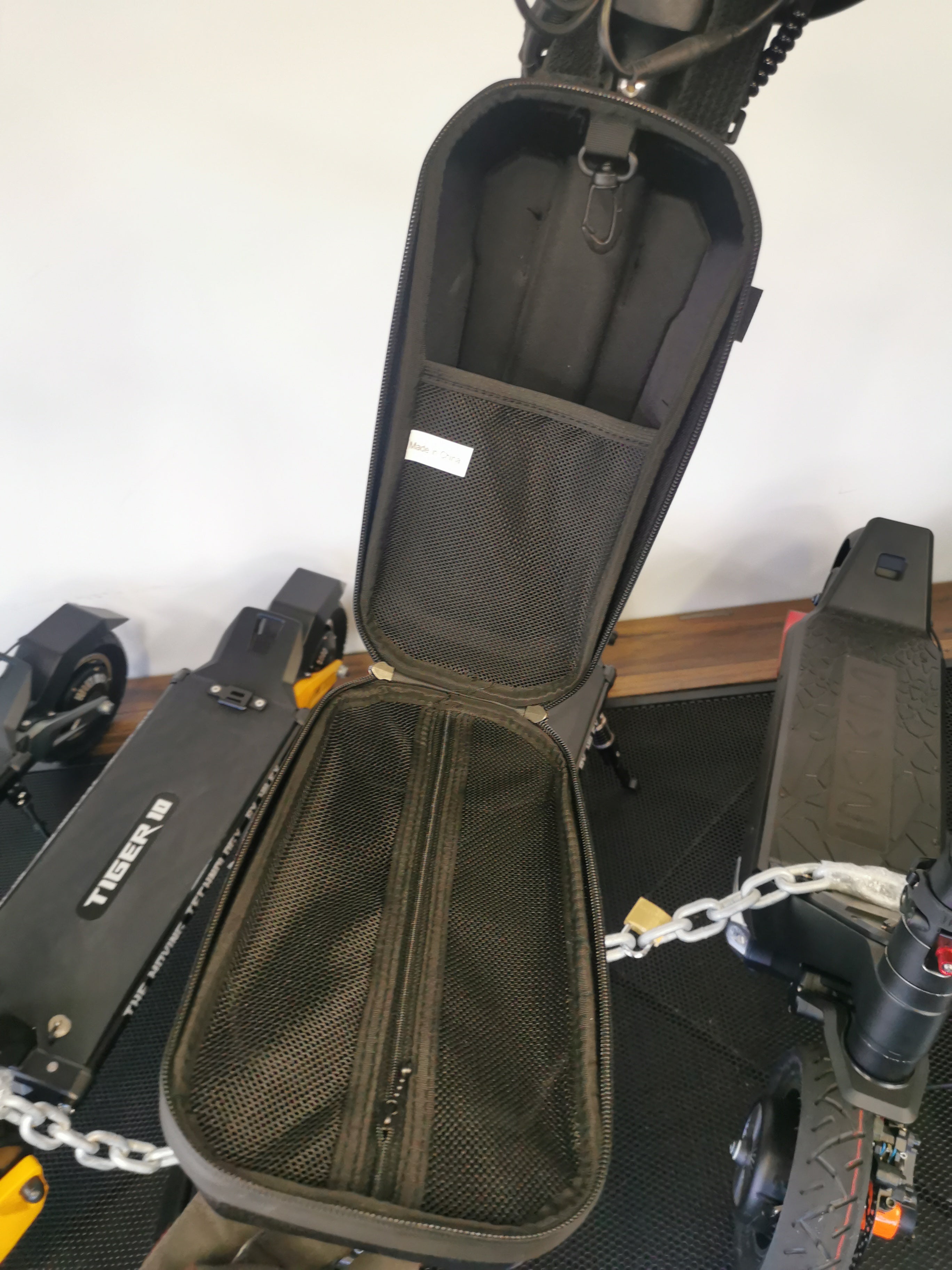 e-scooter External pouch – escoozzi